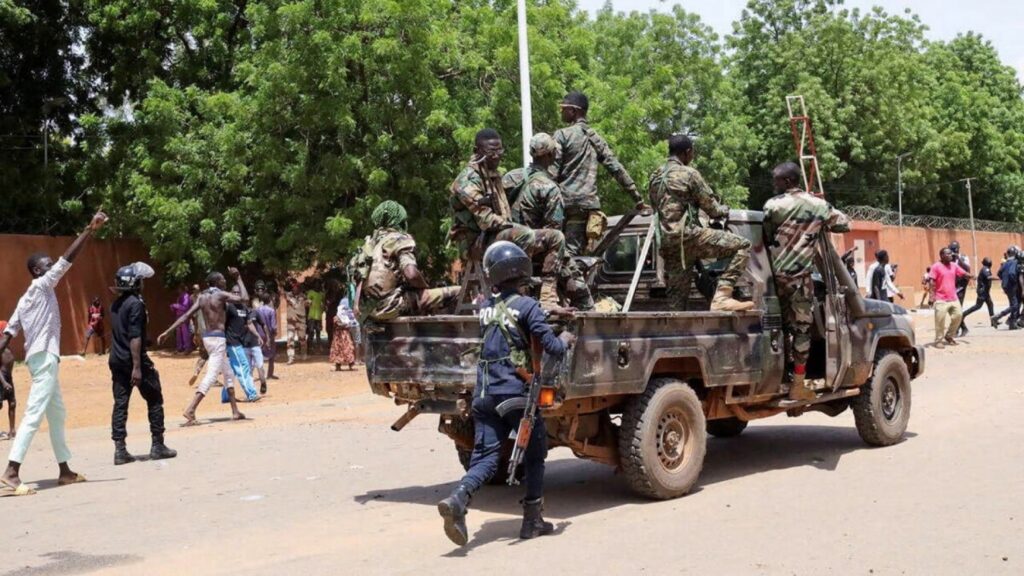 Over 200 Gunmen Launch Deadly Attack on Niger Army Base Near Mali ...